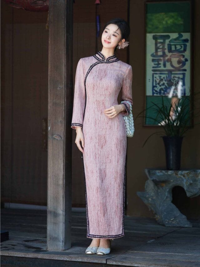 Long sleeve Cheongsam dress in pink - eastqipao.com